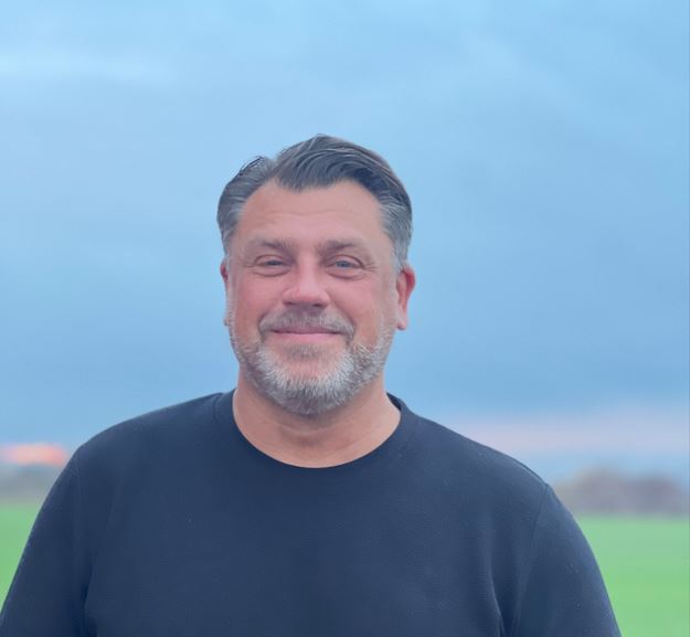 Vi är så glada att få presentera vår nya kollega! - Laholmshem AB